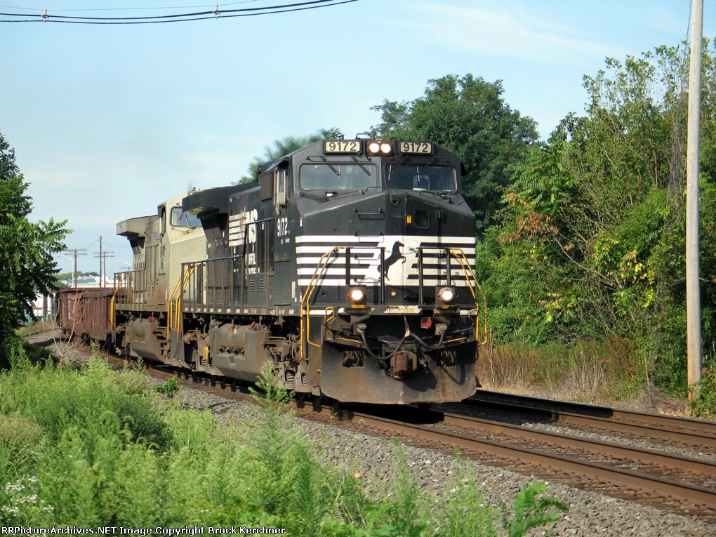 NS 68J at Swatara Station